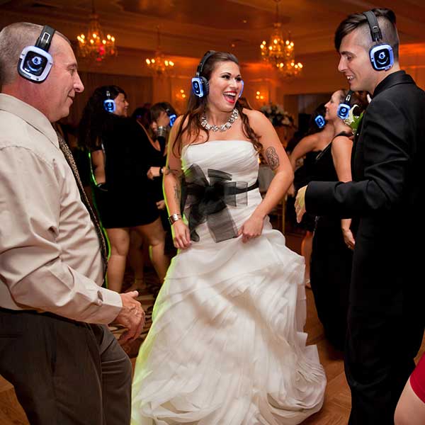 A party within party! – Quiet Events Silent Disco